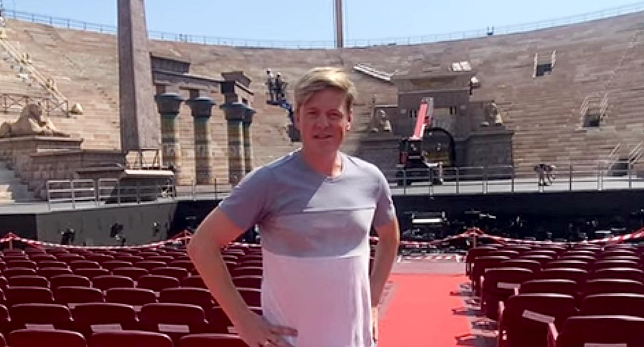 Live in der Arena di Verona - David Lugert - Moderator, Sänger, Sprecher